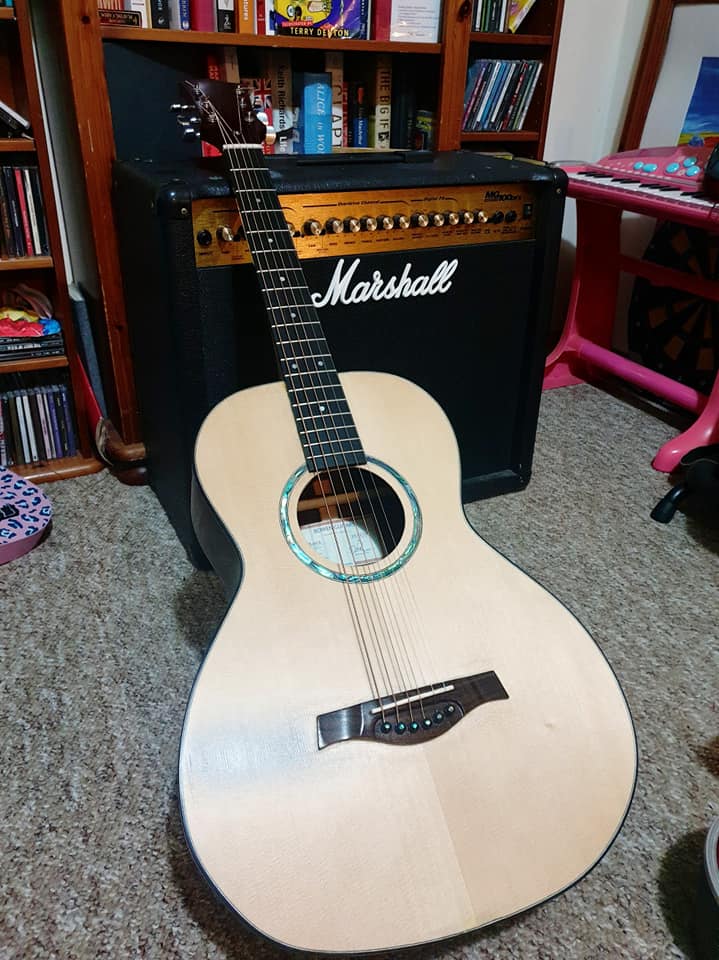 Rosy – Rachel #002 – Dan Bowen Guitars